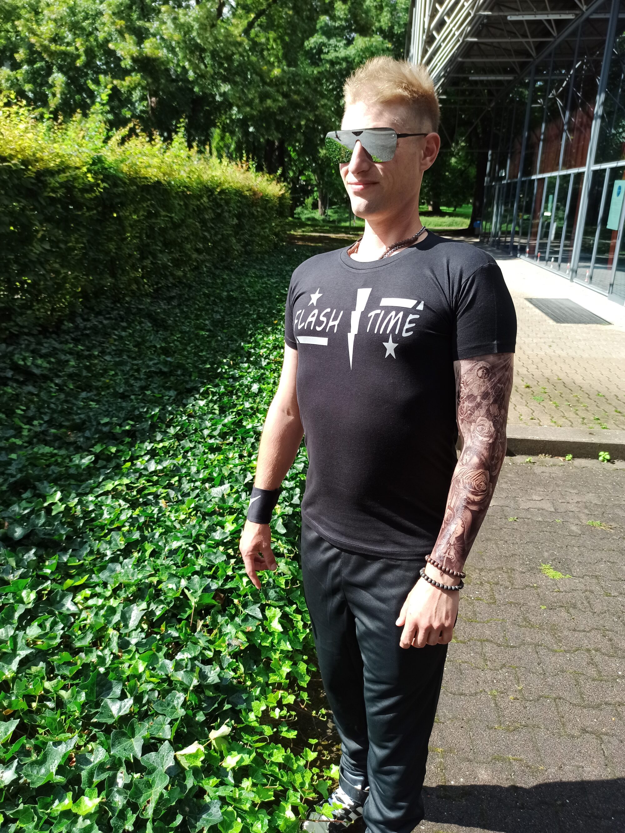 Mega Techno Wear Flash - Techno Wear Shop